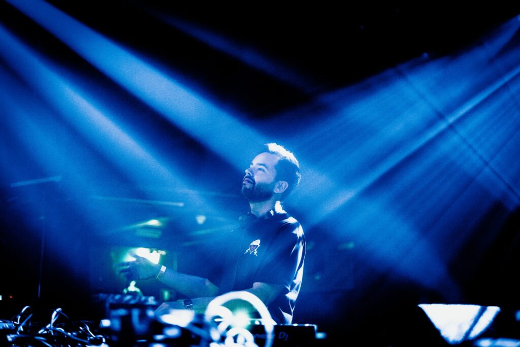 When We Dip | Interview : Helsloot returns to XYZ with his sophomore EP ...